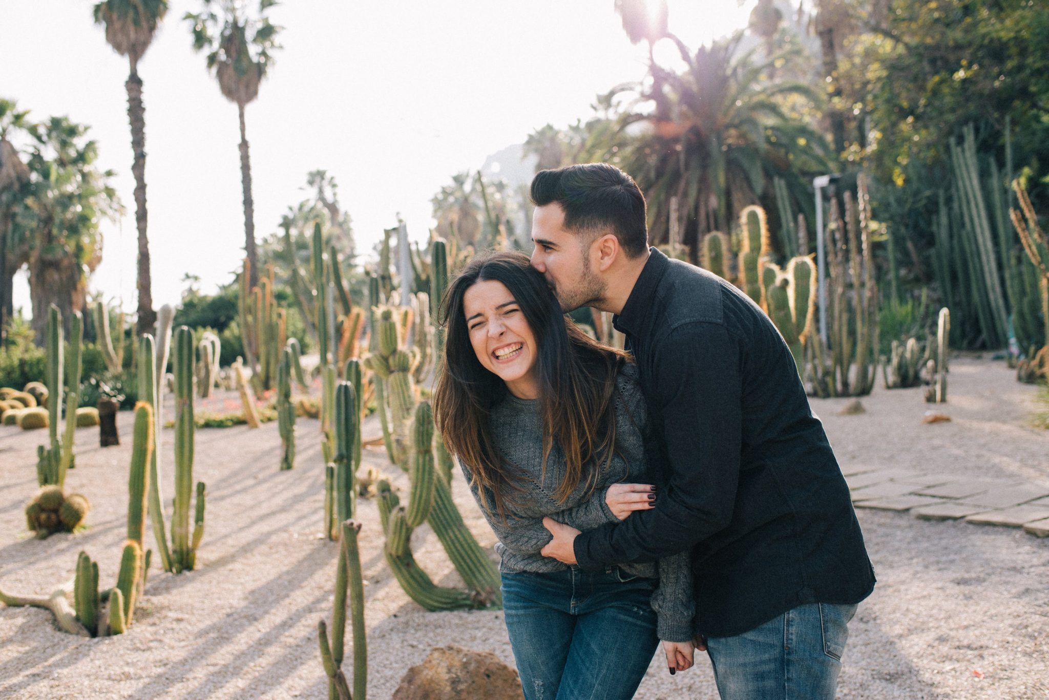 10 Proven Signs of a Fake Girlfriend - Successful Era